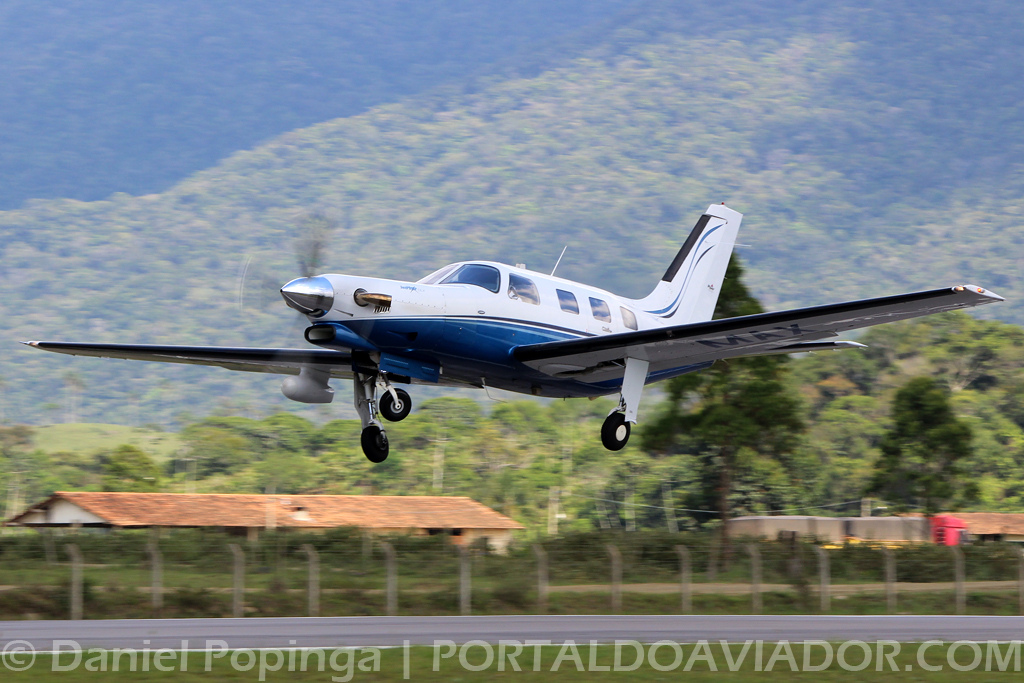 Conheça o Piper JetProp DLX